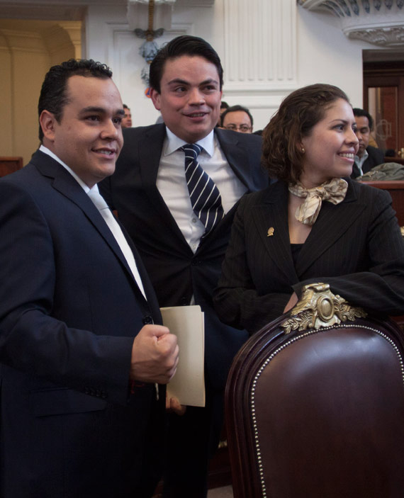 Alianza Social de Trabajadores de la Industria Mexicana: Un hermano de Mariana, un sobrino de ...