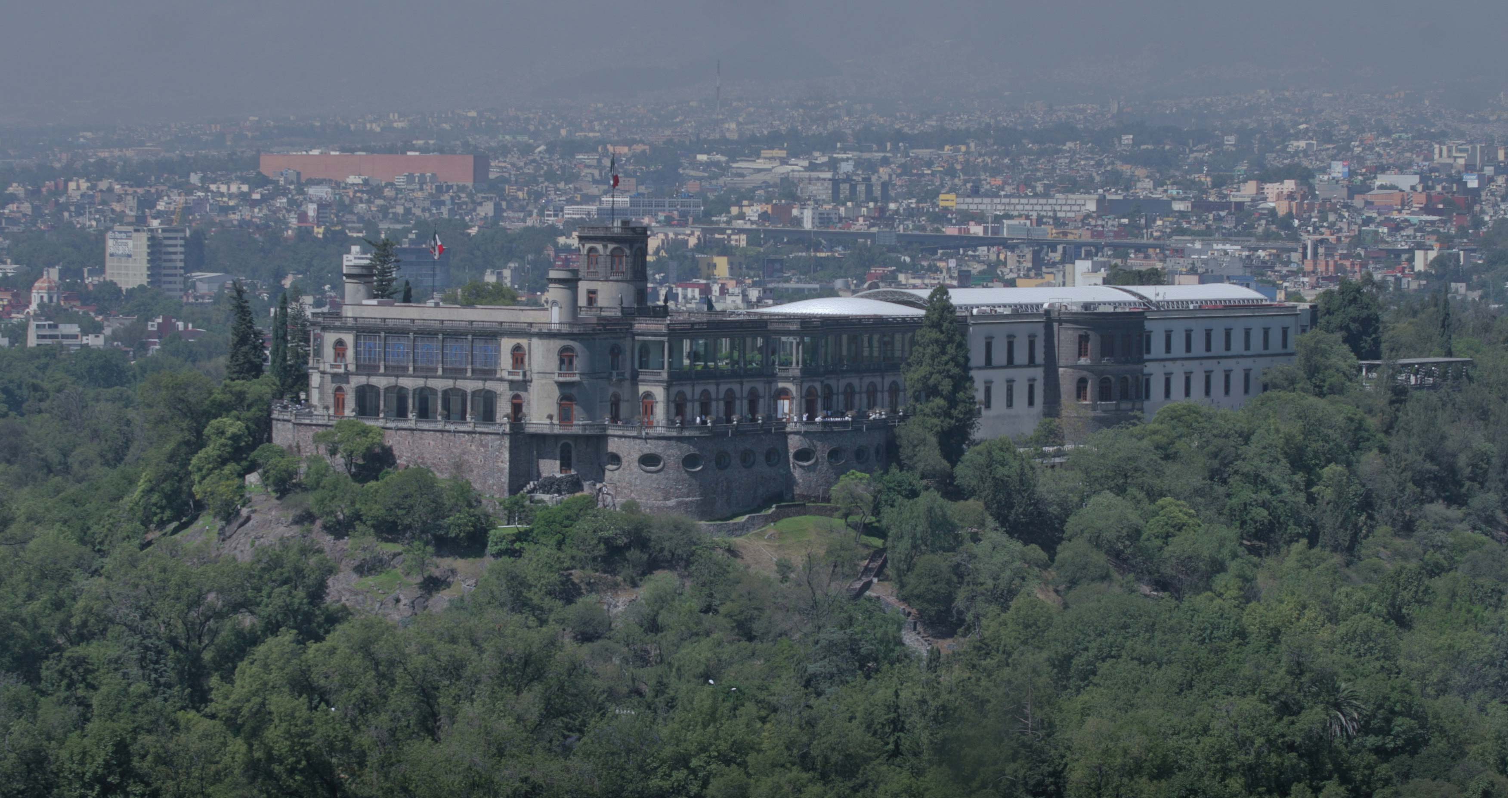 Los 68 años del Castillo de Chapultepec; murales, películas y hasta ...
