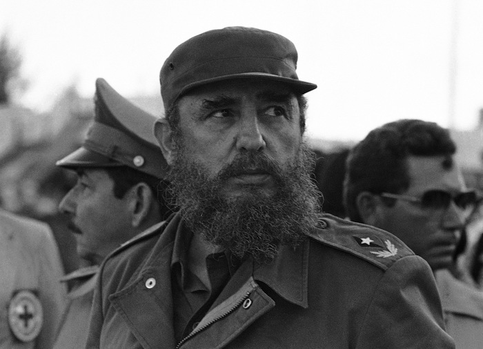 Los hermanos Raúl y Fidel Castro, a lo largo de los años: 18 FOTOS ...