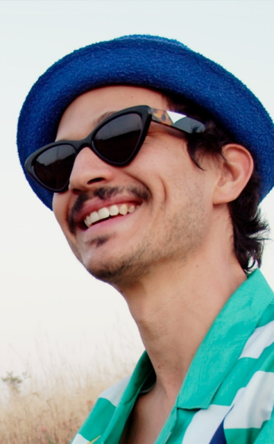 Caloncho estrena "Buen Pez", un álbum nacido en la playa, junto a ...