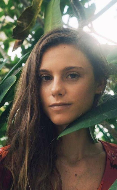 La uruguaya Belén Cuturi le canta a la ansiedad en el tema "Noche ...